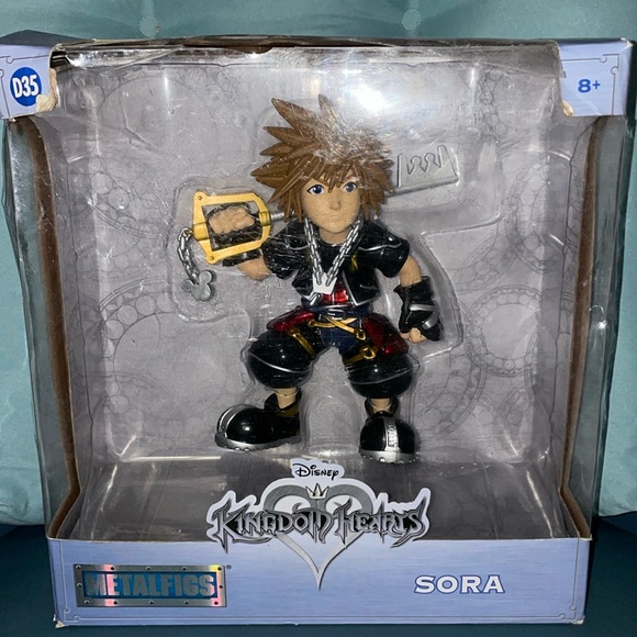 Disney | Toys | Disney Kingdom Hearts Metalfigs Sora Sealed New | Poshmark